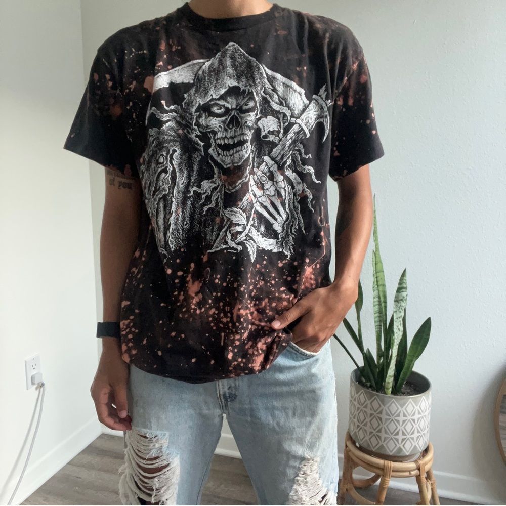 Acid Wash Grim Reaper Halloween T-Shirt - Gem